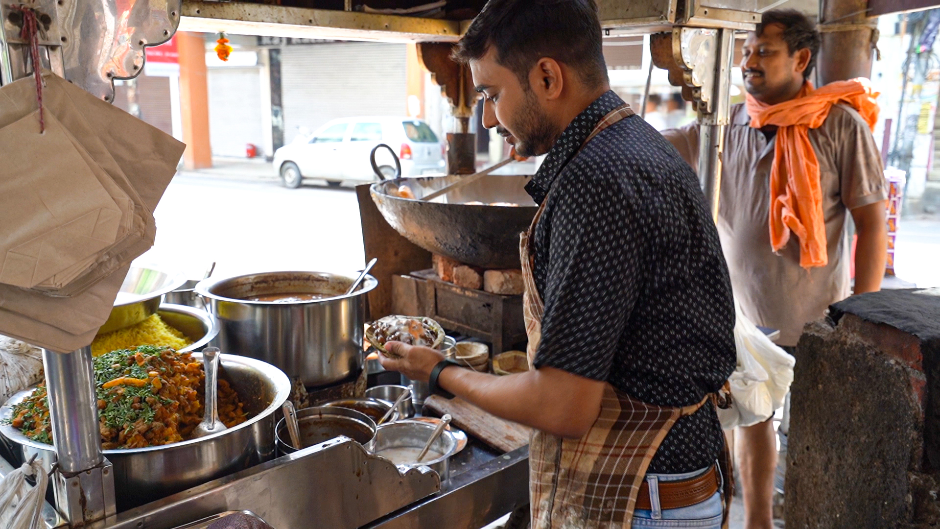 5 Famous Kachori in Kanpur, You have to Try!! - India Eat Mania