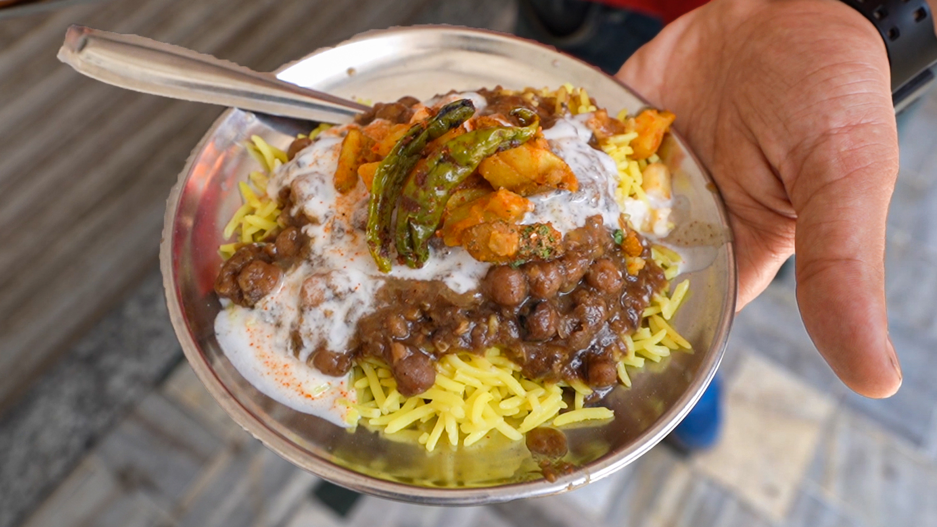 5 Famous Kachori in Kanpur, You have to Try!! - India Eat Mania